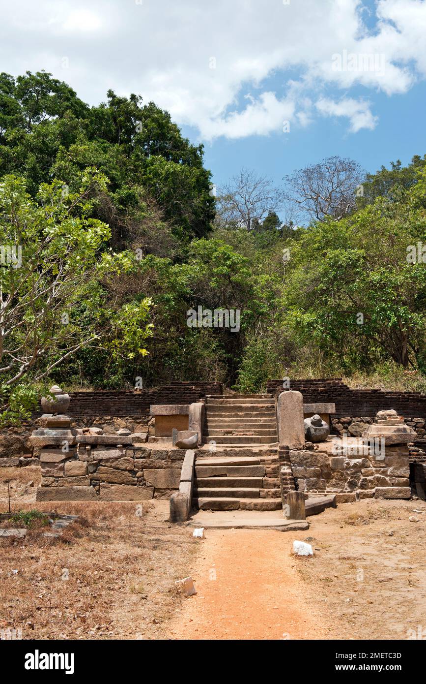 Vilgam rajamaha viharaya hi-res stock photography and images - Alamy