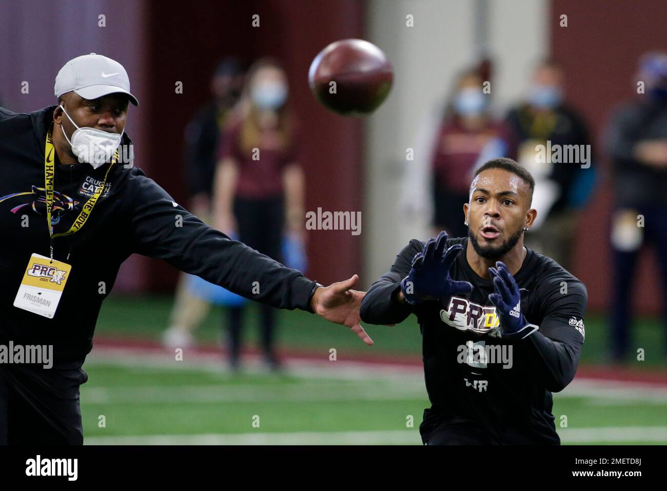 Minnesota wide receiver Rashod Bateman makes a catch during Minnesota ...