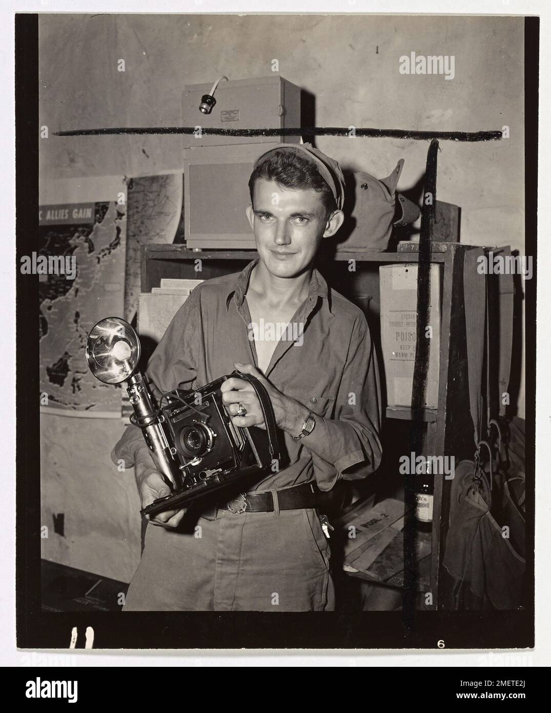 Ralph E. Schroer served as a Photographer's Mate Second Class in the U ...