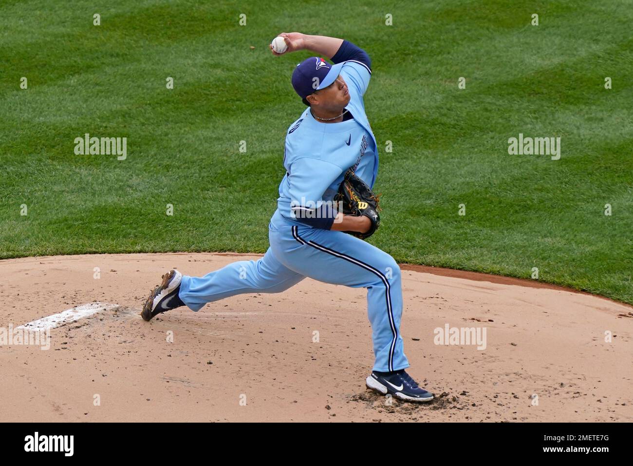 Toronto Blue Jays starting pitcher Hyun-Jin Ryu throws during the first ...