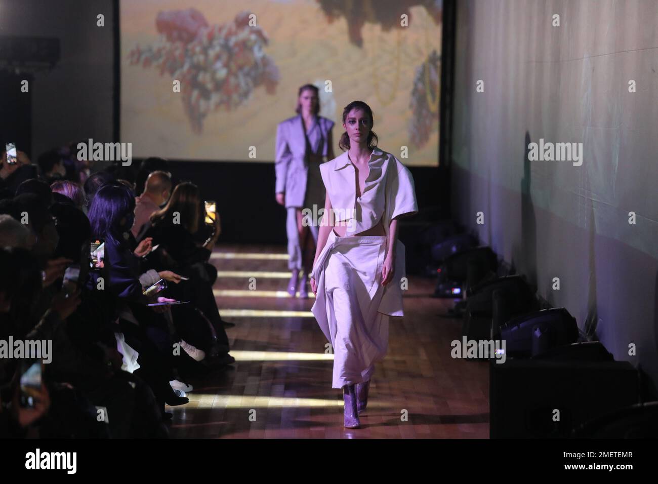 The worldHH first designer-led AI fashion show HHNTEPRIMAHHdeveloped with AiDA (AI-based ...