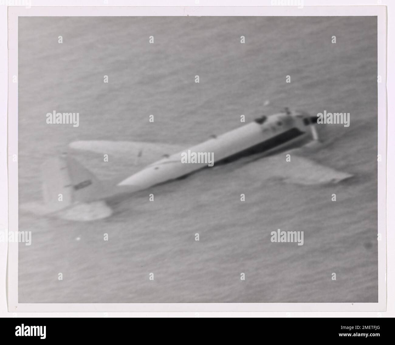 Ditched plane hi-res stock photography and images - Alamy