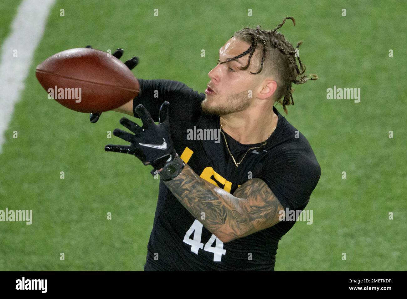 LSU fullback Tory Carter runs a drill during an NFL Pro Day at LSU in ...