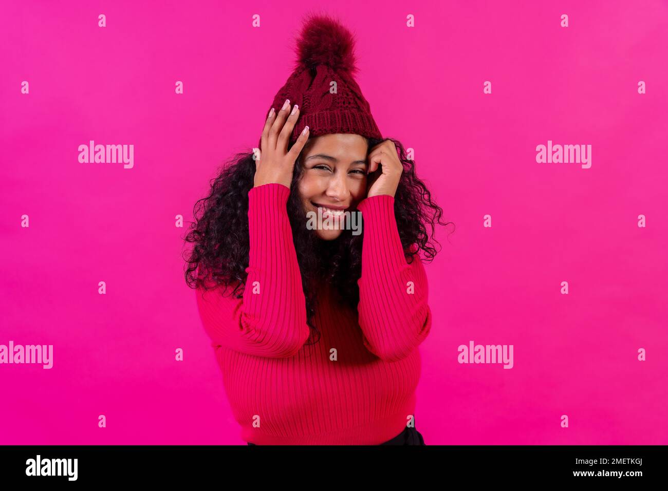 Smile shyly hi-res stock photography and images - Alamy