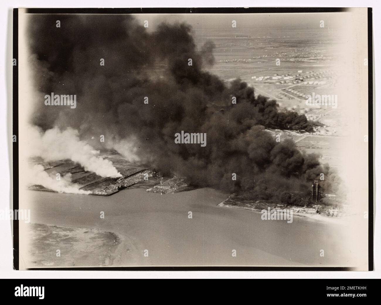 An aerial view of the catastrophic Texas City fire that occurred in ...