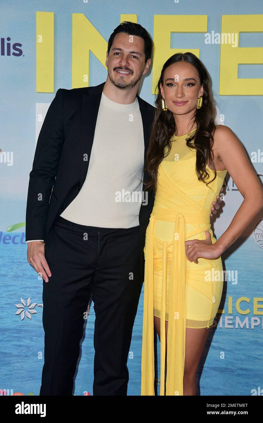 Paly duval hi-res stock photography and images - Alamy