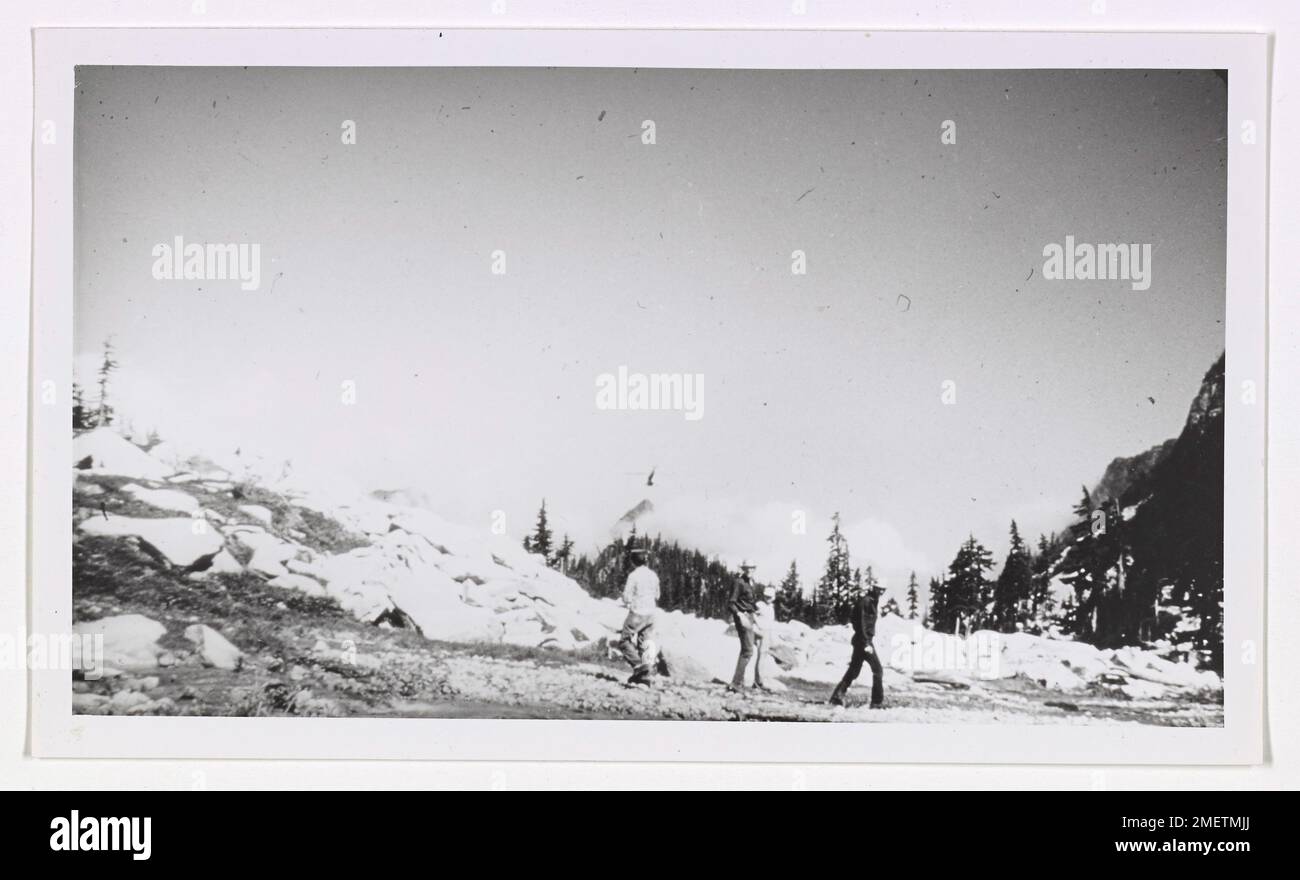 A Coast Guard team conducts a rescue mission in the Cascade Mountains ...