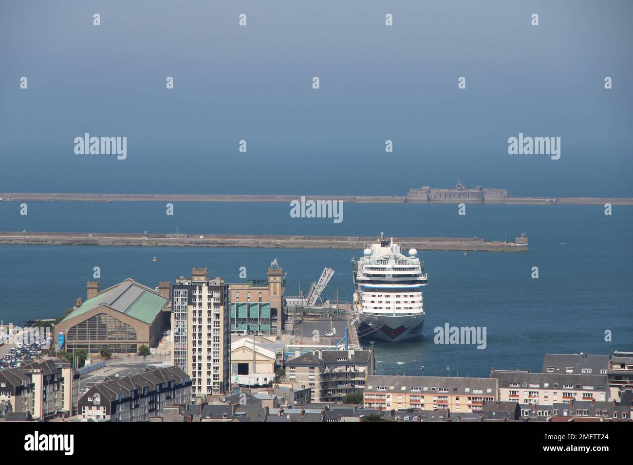 Terminal croisiere cherbourg hi-res stock photography and images - Alamy