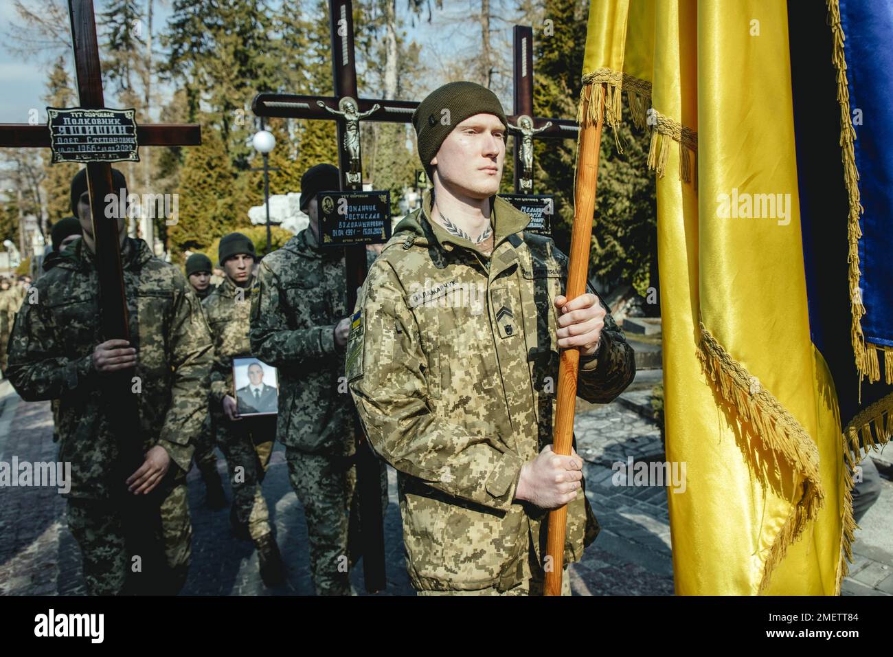 Burial of Oleg Yashchishin, Kirilo Vishivaniy, Sergei Melnik and ...