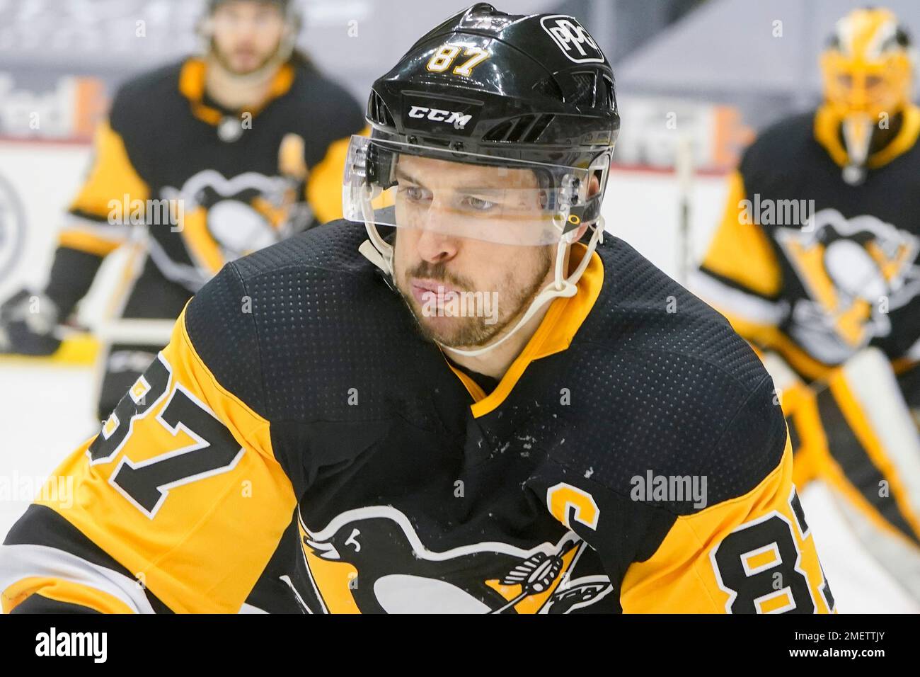 Pittsburgh Penguins' Sidney Crosby (87)plays against the New York ...