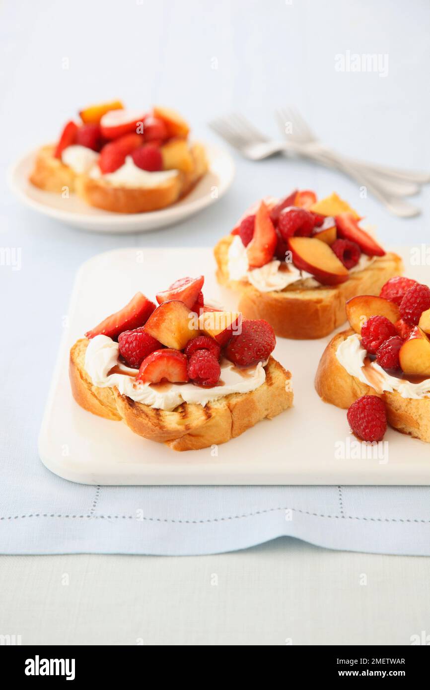 Food fruit fruit hi-res stock photography and images - Alamy