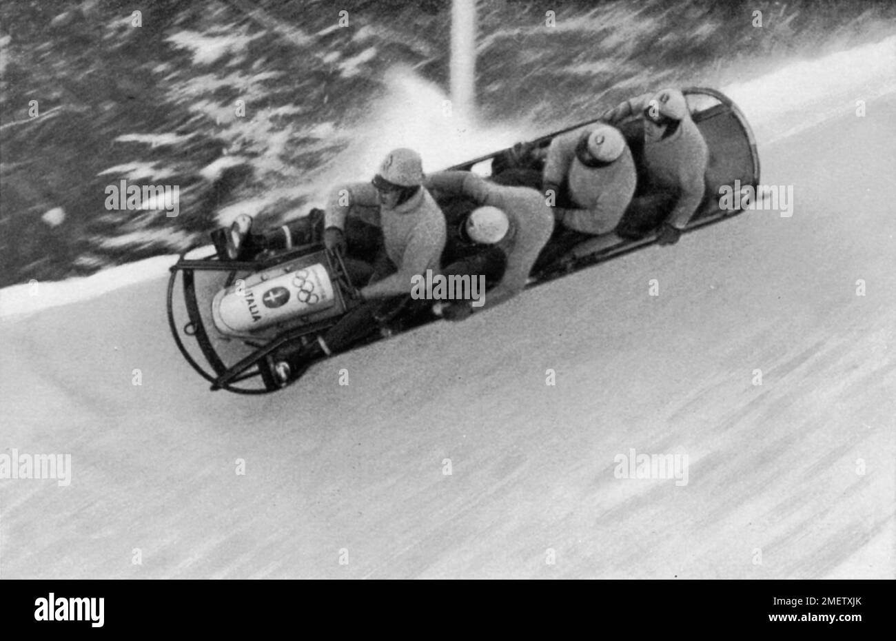 Bobsleighing, the four-man bob Italia I at the edge of the curve, the ...