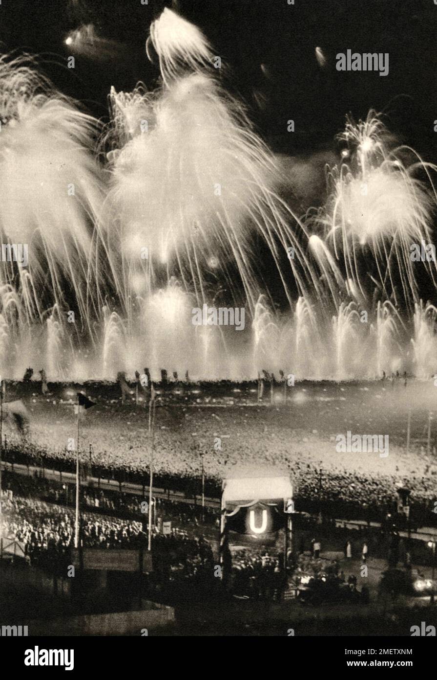 Adolf Hitler (* 20 April 1889 in Braunau am Inn) (â€ 30 April 1945 ...