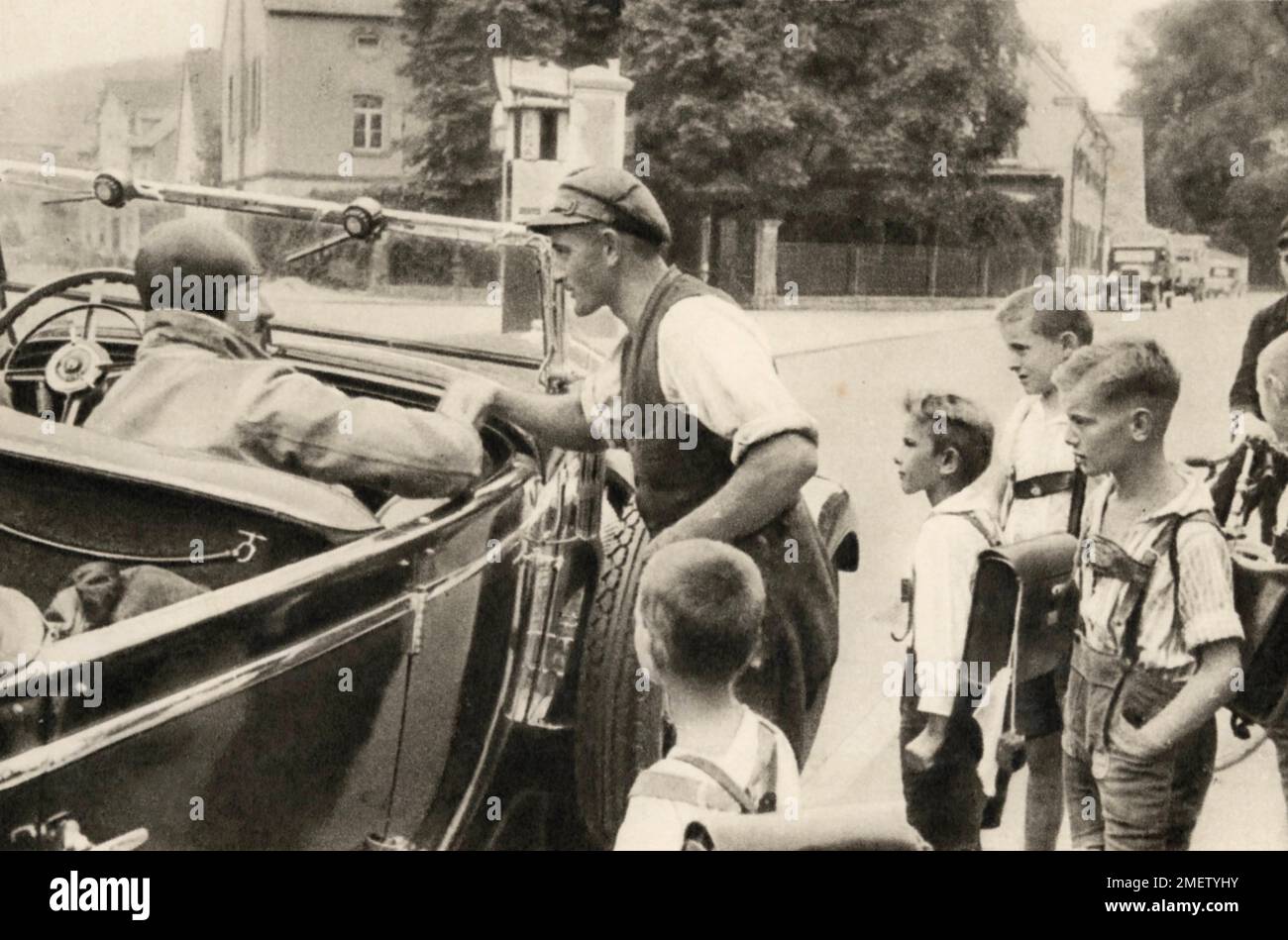 Adolf Hitler (* 20 April 1889 in Braunau am Inn) (â€ 30 April 1945 ...