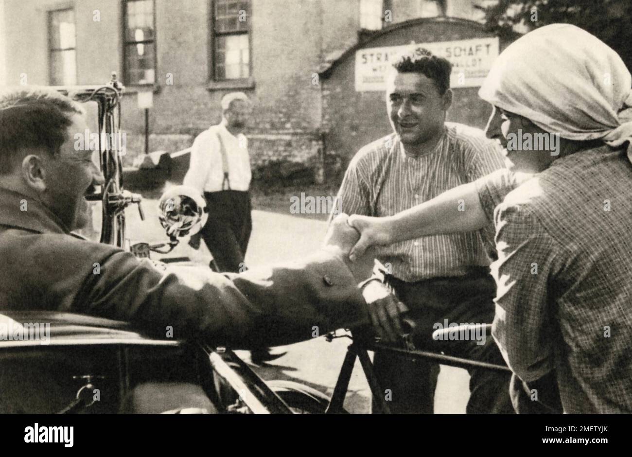 Adolf Hitler (* 20 April 1889 in Braunau am Inn) (â€ 30 April 1945 ...