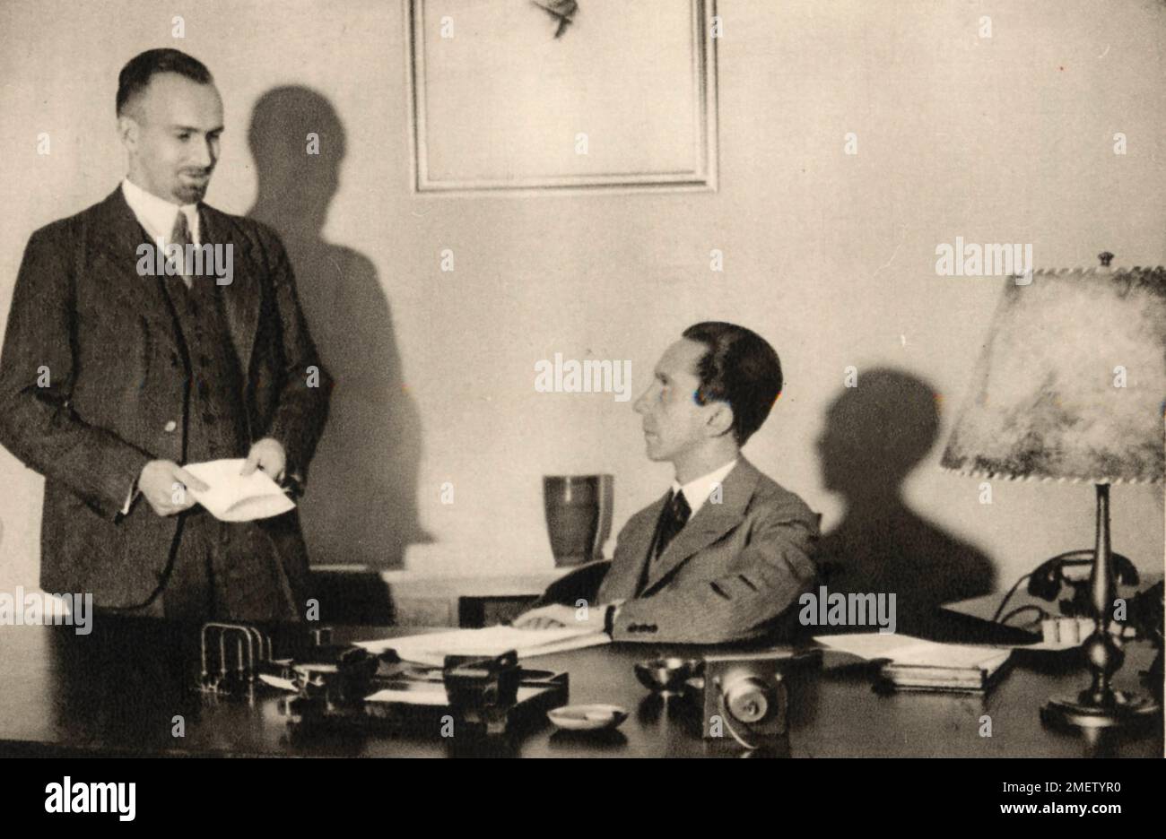 Adolf Hitler (* 20 April 1889 in Braunau am Inn) (â€ 30 April 1945 ...