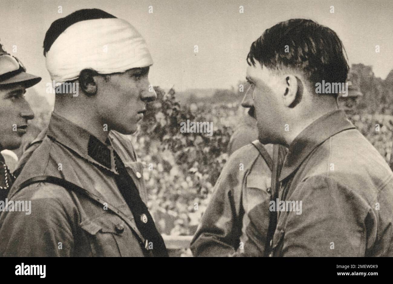 Adolf Hitler (* 20 April 1889 in Braunau am Inn) (â€ 30 April 1945 ...