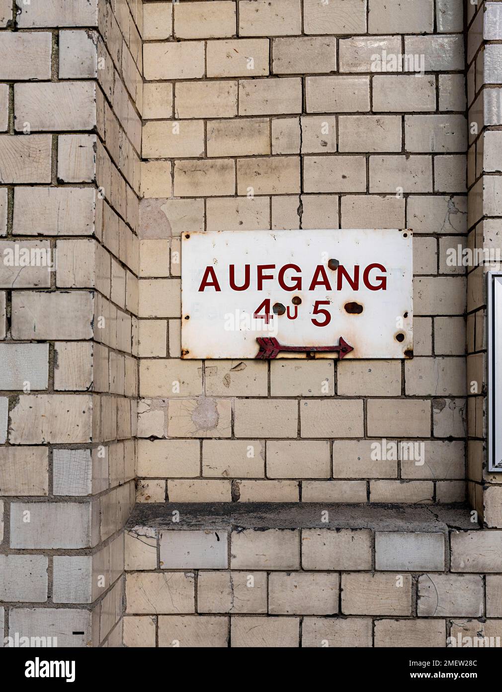 Old factory sign hi-res stock photography and images - Alamy