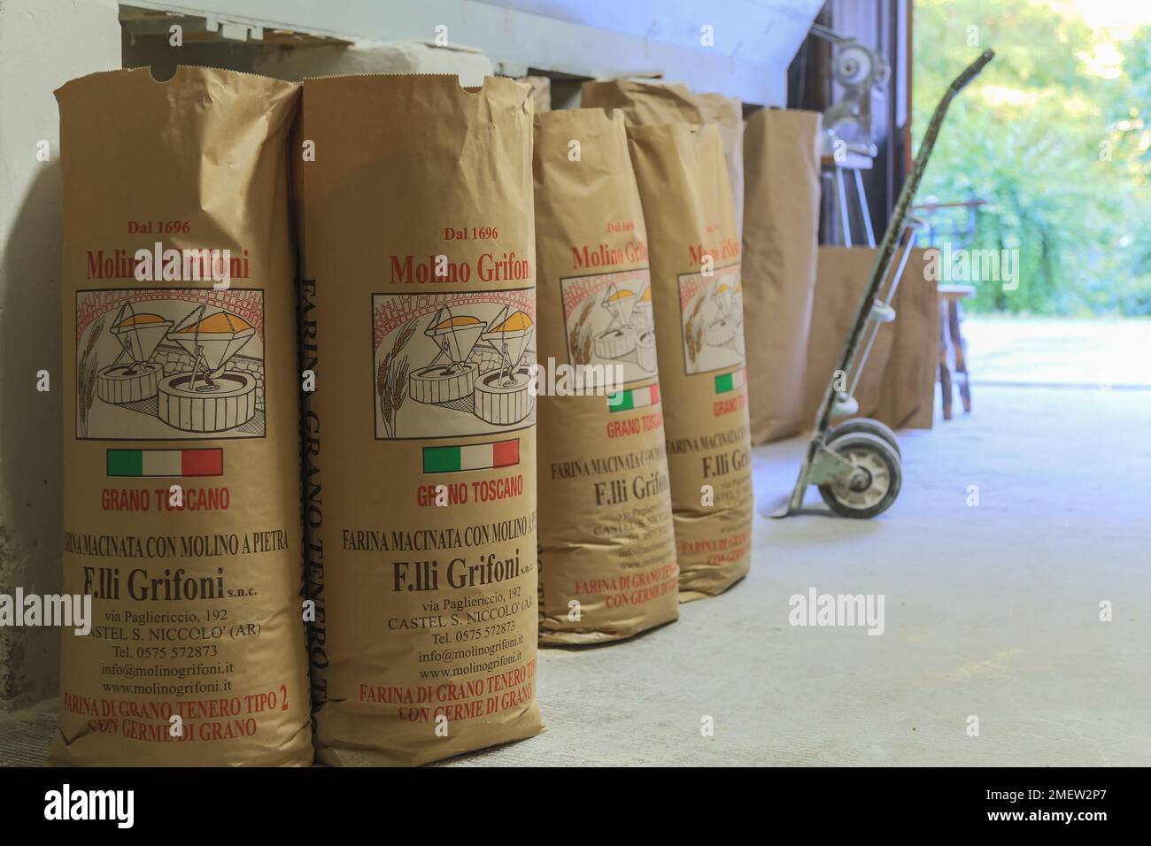 Bags of flour and italy hi-res stock photography and images - Alamy