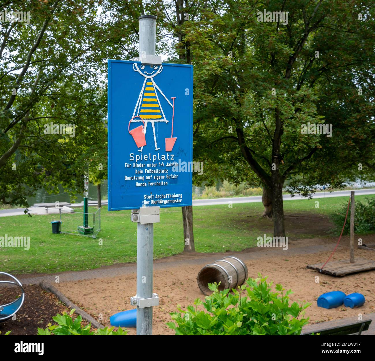 Blue sign board hi-res stock photography and images - Alamy