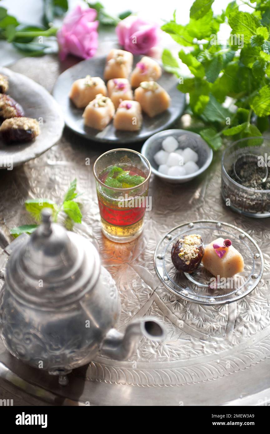 Moroccan table hi-res stock photography and images - Alamy