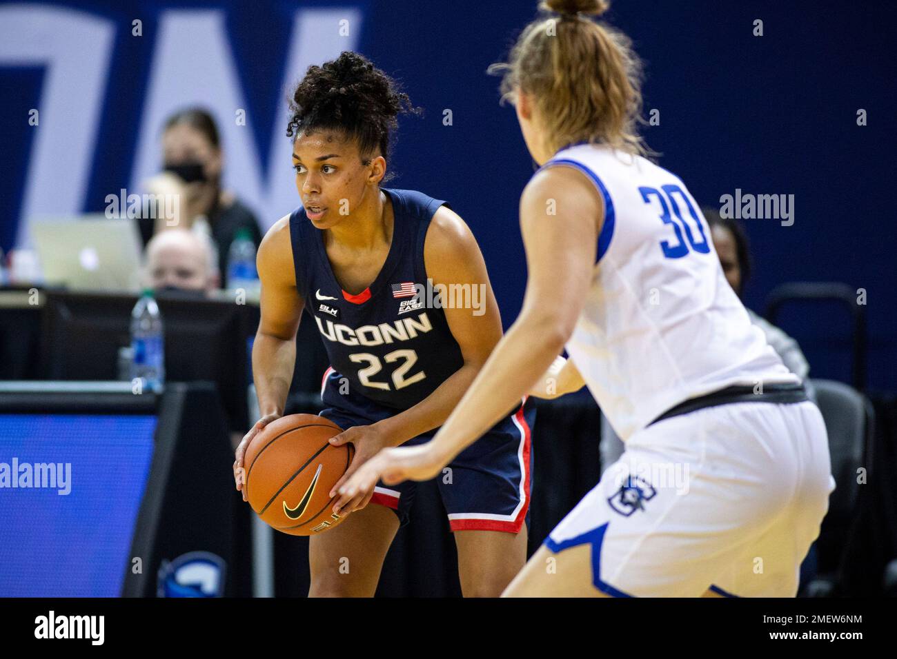 Connecticut guard Evina Westbrook (22) holding the ball against ...