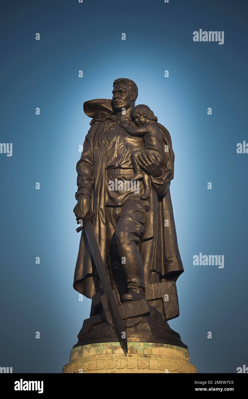 Soviet Memorial, Treptower Park, Treptow, Treptow-Koepenick, Berlin ...