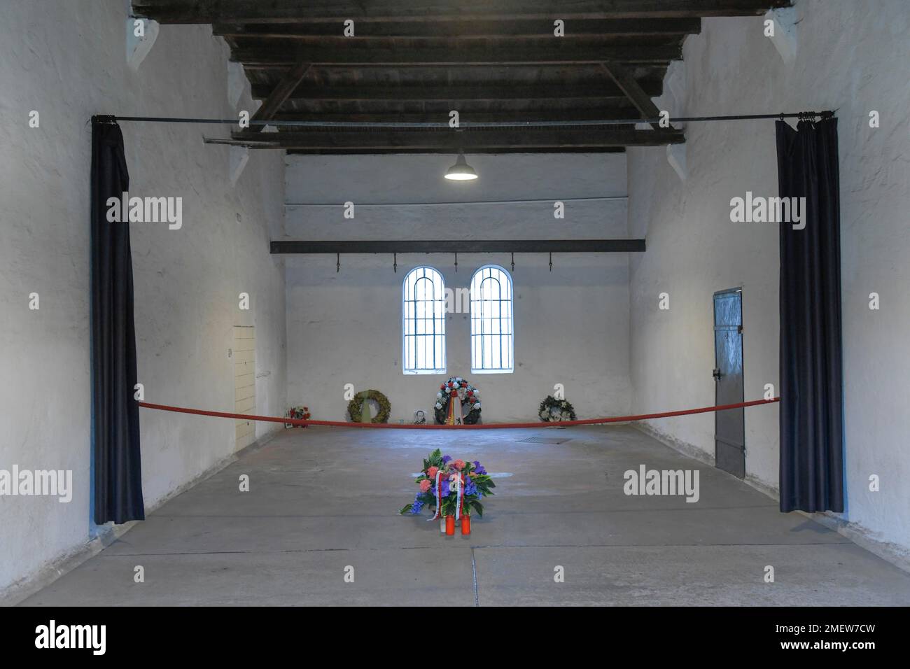 Execution site with gallows, Ploetzensee Memorial, Huettigpfad ...