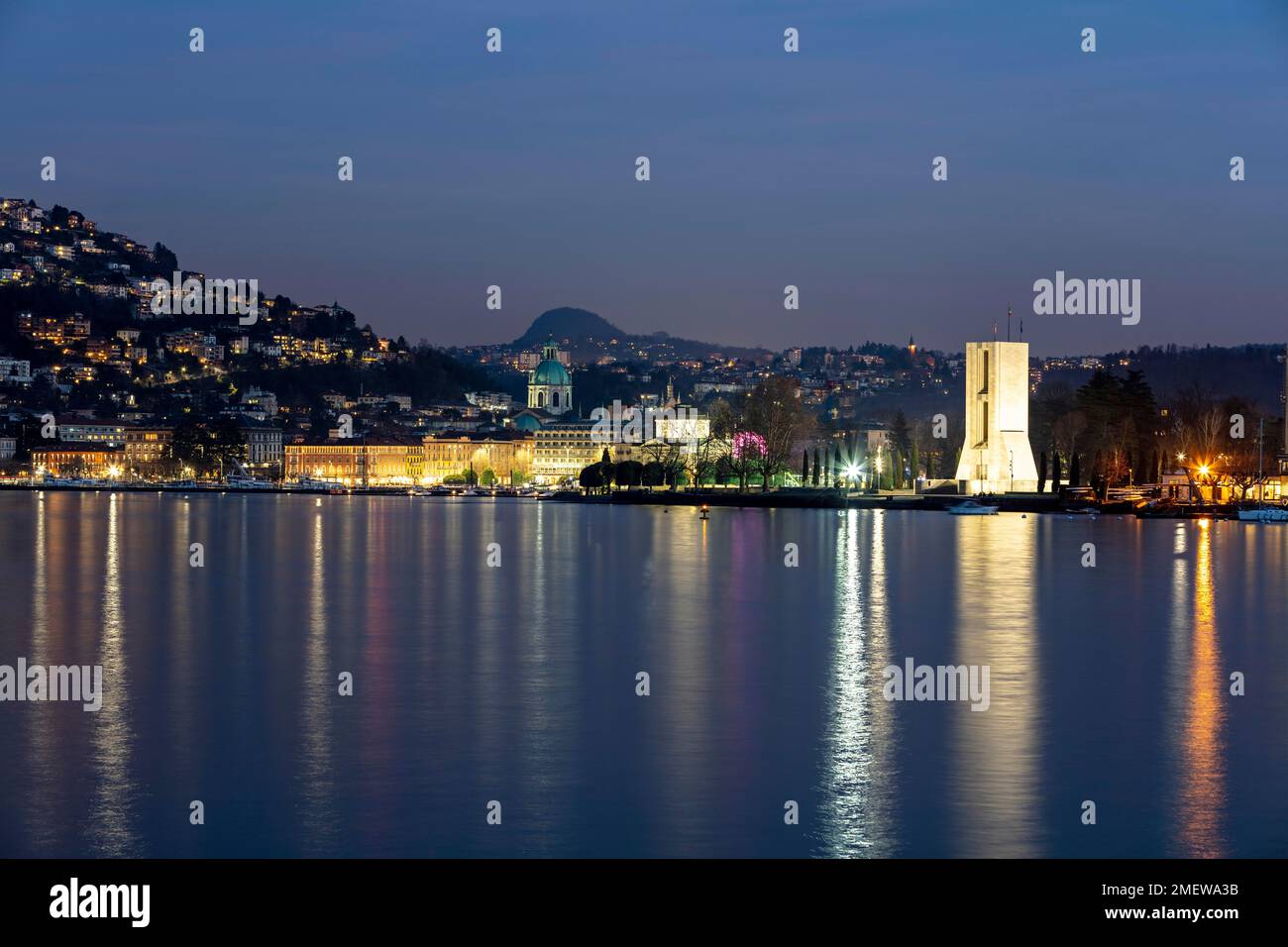 Lake basin with war memorial and cathedral, Lake Como, Como, Lombardy ...