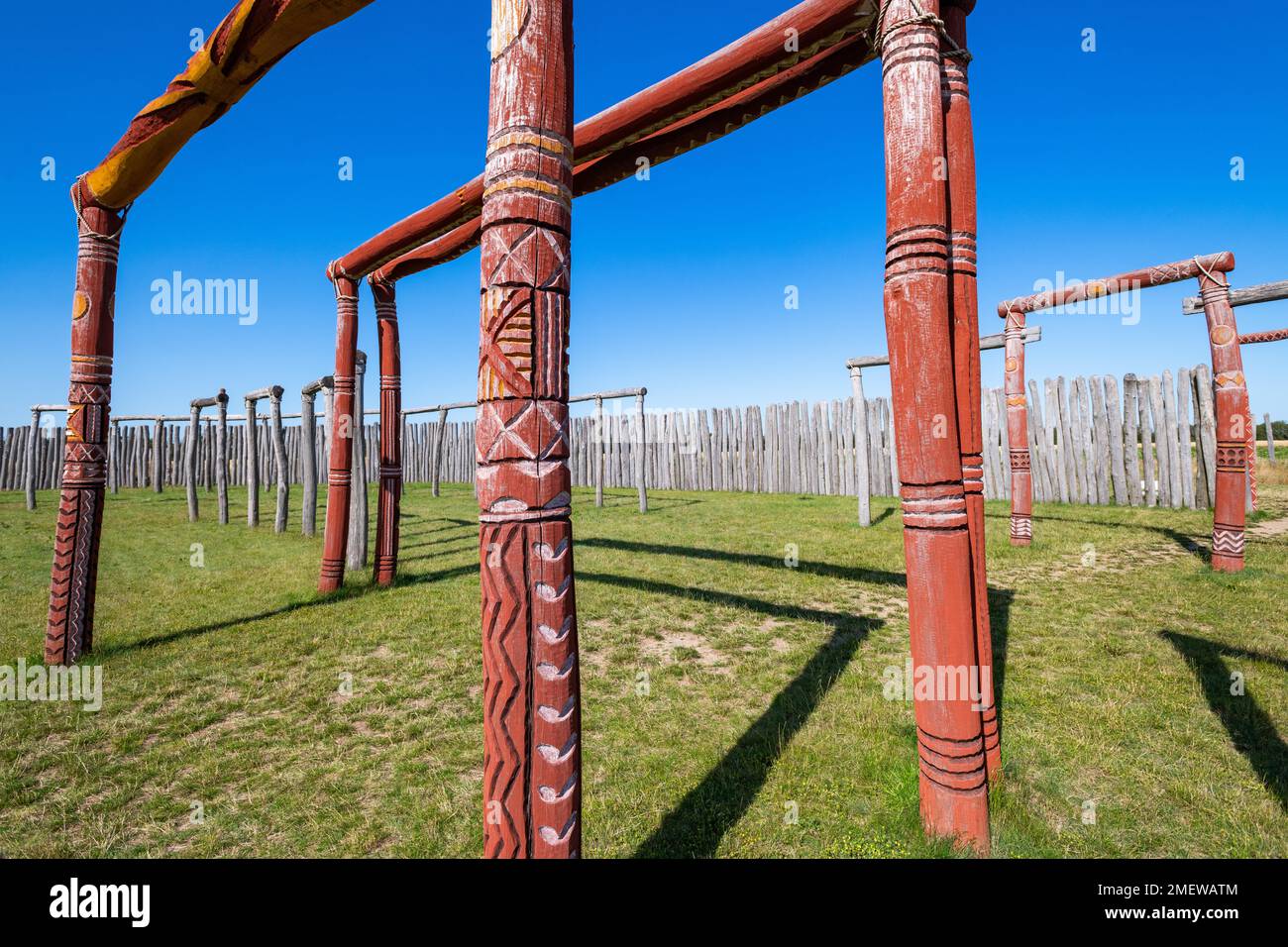 Wooden posts and palisades in the circular ditch Ringheiligtum ...