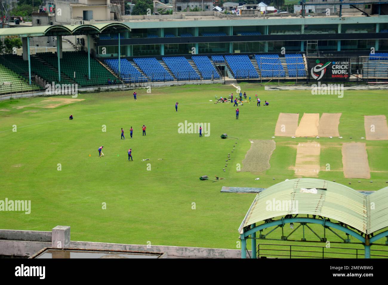 Khan Shaheb Osman Ali Stadium in Fatullah, Narayanganj Stock Photo - Alamy