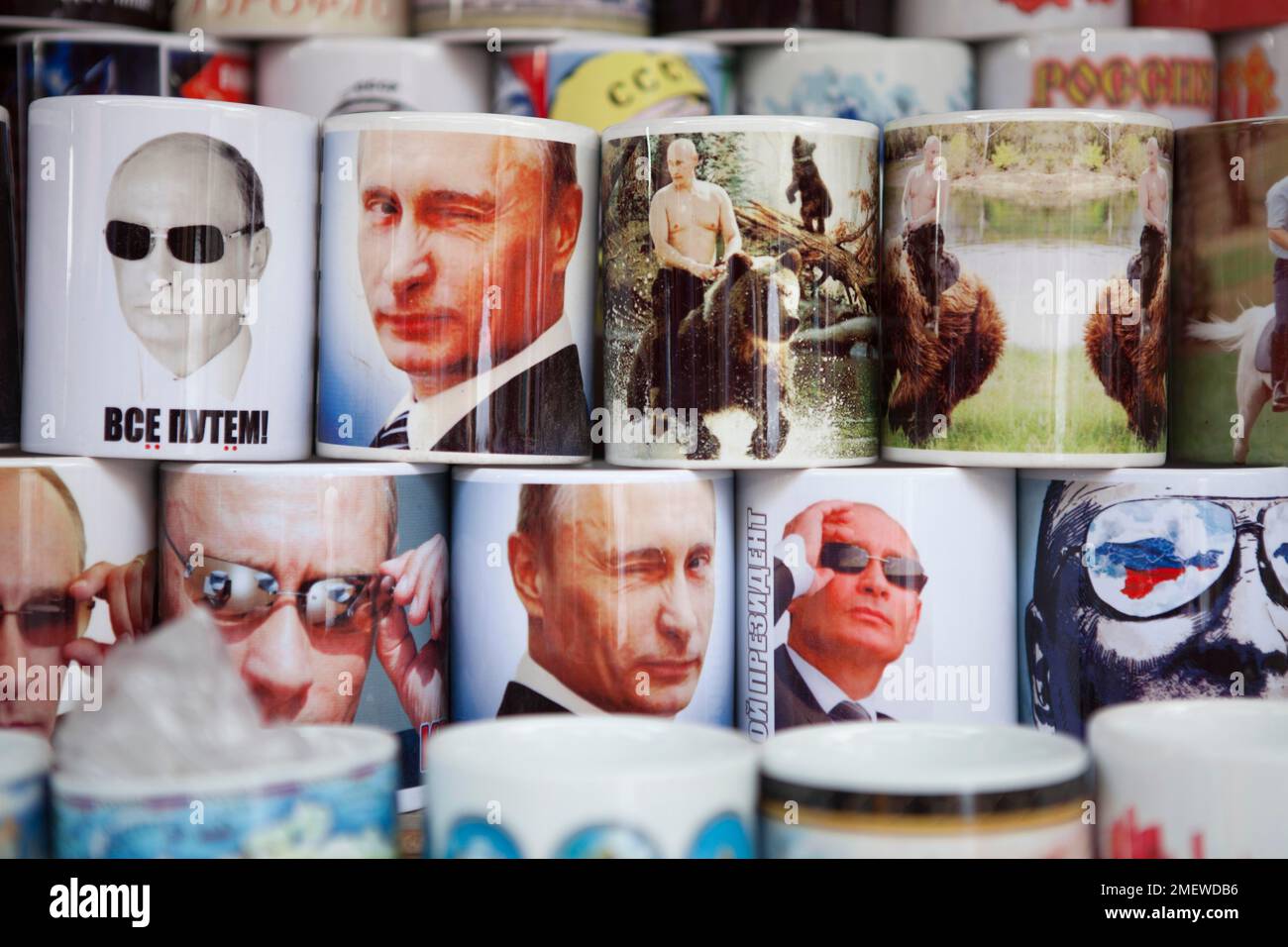 Vladimir Putin Mugs and Souvenirs in Moscow, Russia Stock Photo - Alamy