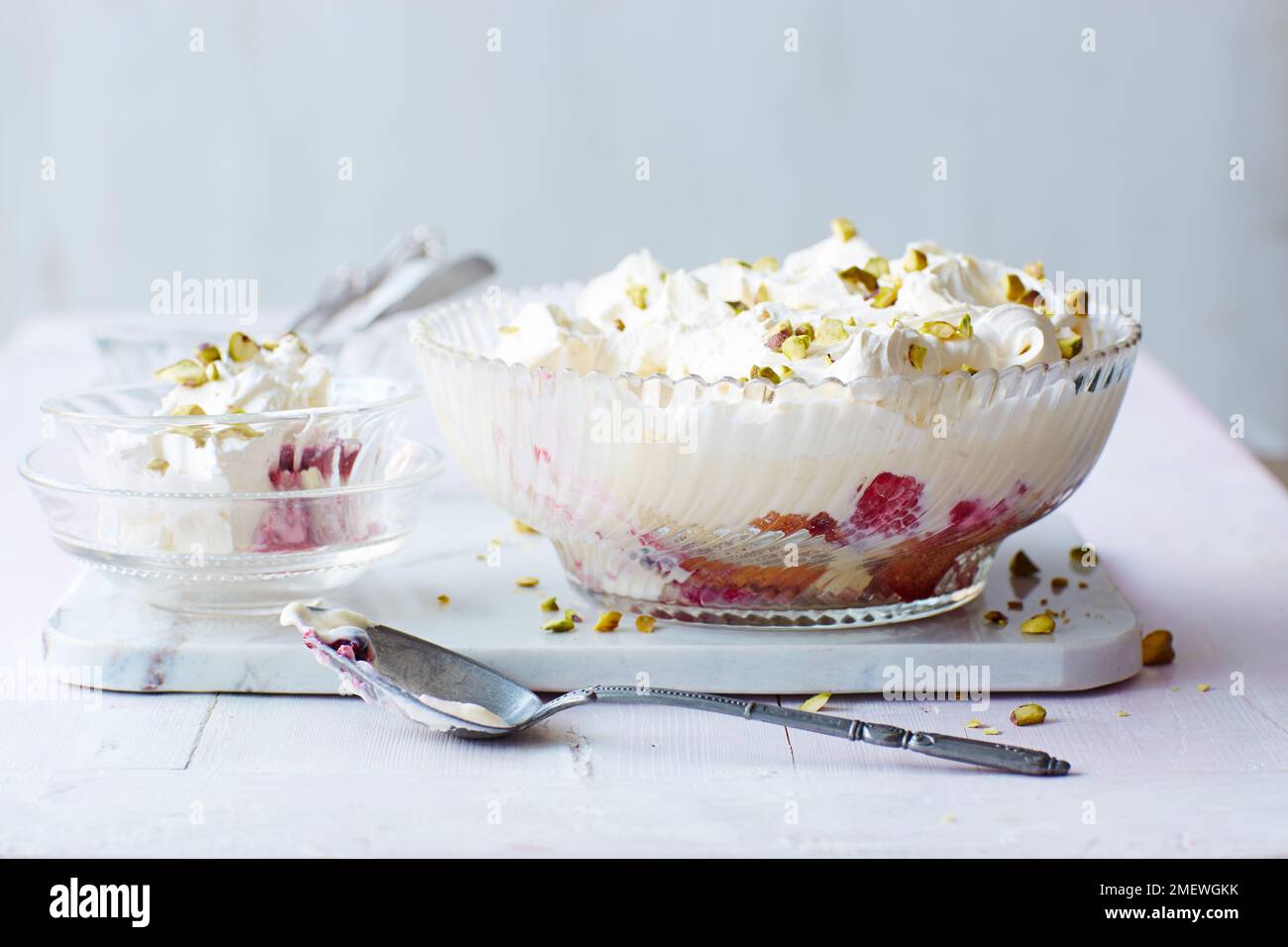 Summer fruit trifle Stock Photo - Alamy