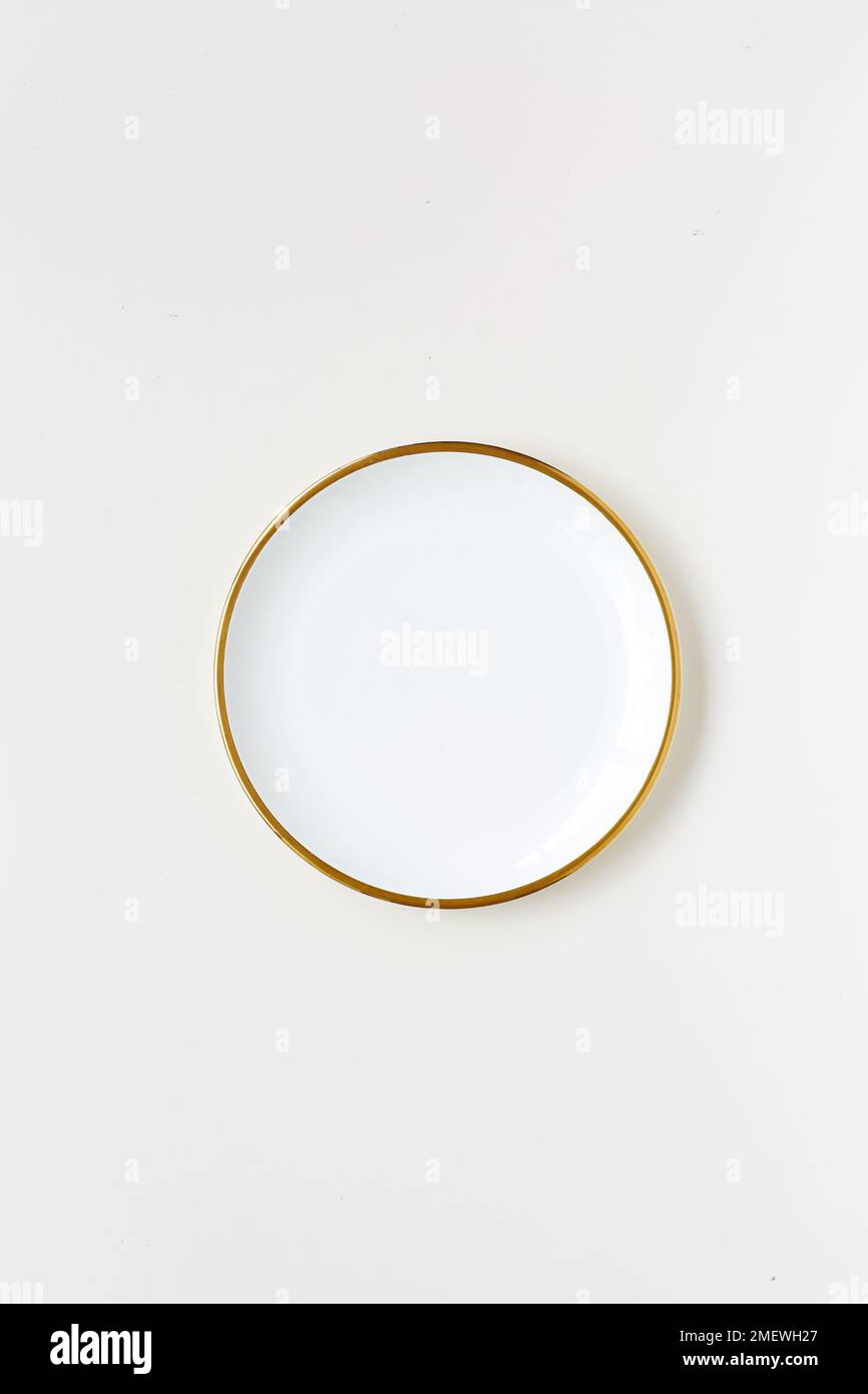 Perfect wedding plate selection Stock Photo - Alamy