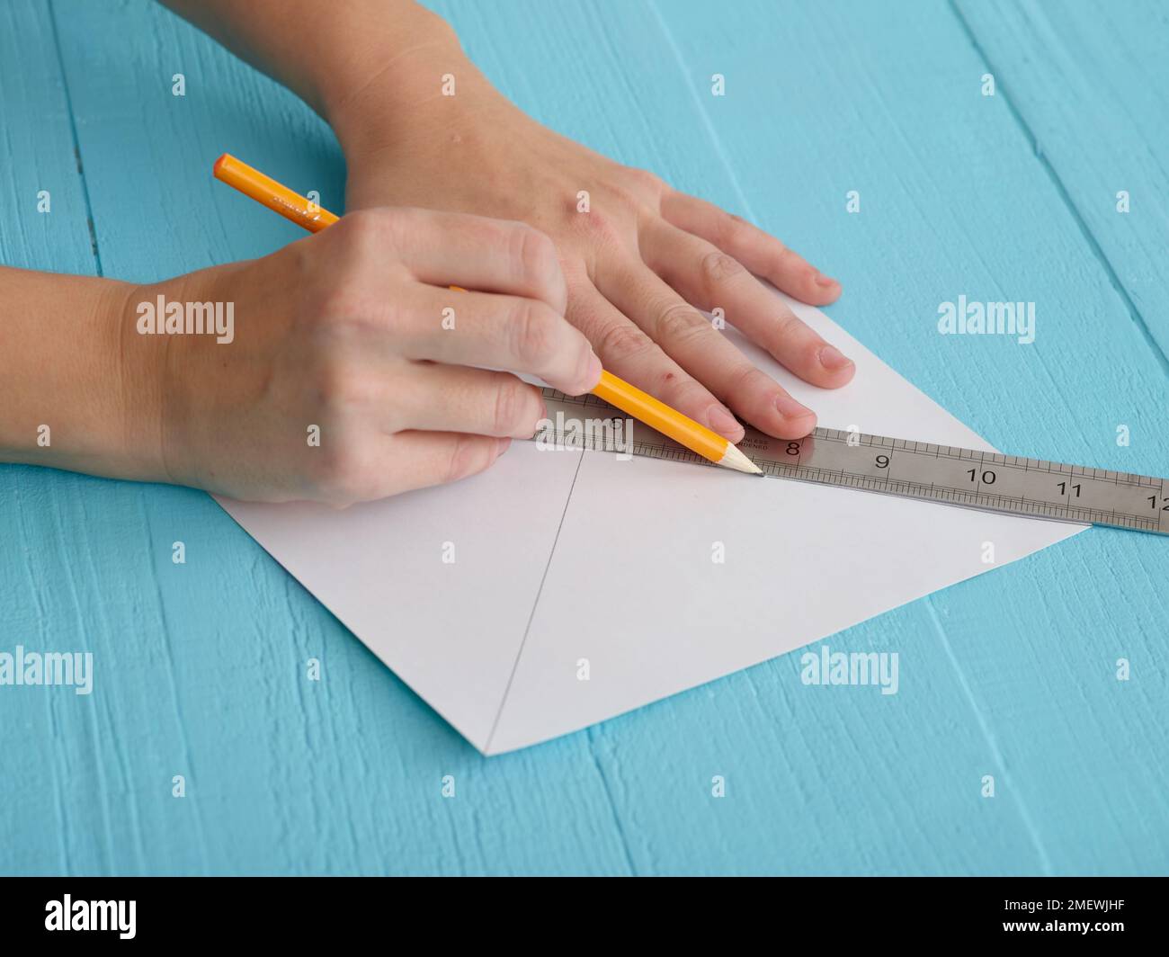 Instruction step 1 paper hi-res stock photography and images - Alamy