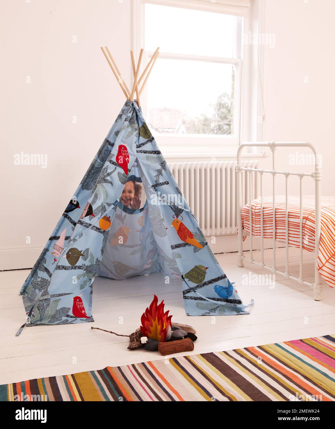Teepee house hi-res stock photography and images - Alamy