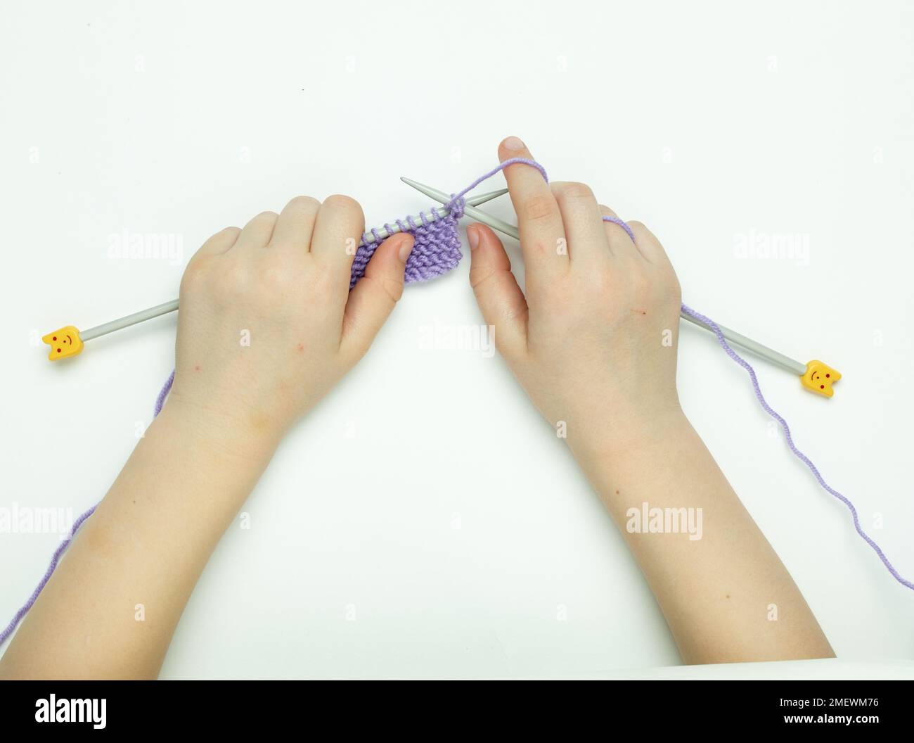Purl knitting hi-res stock photography and images - Alamy