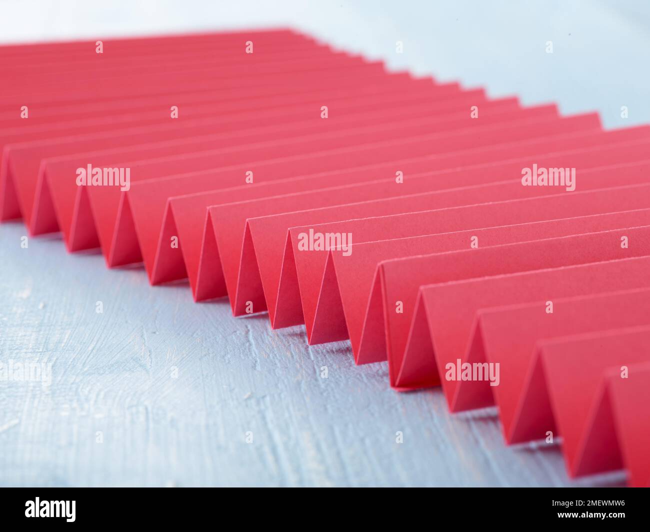 Papercraft Paper fan step 4 Stock Photo - Alamy