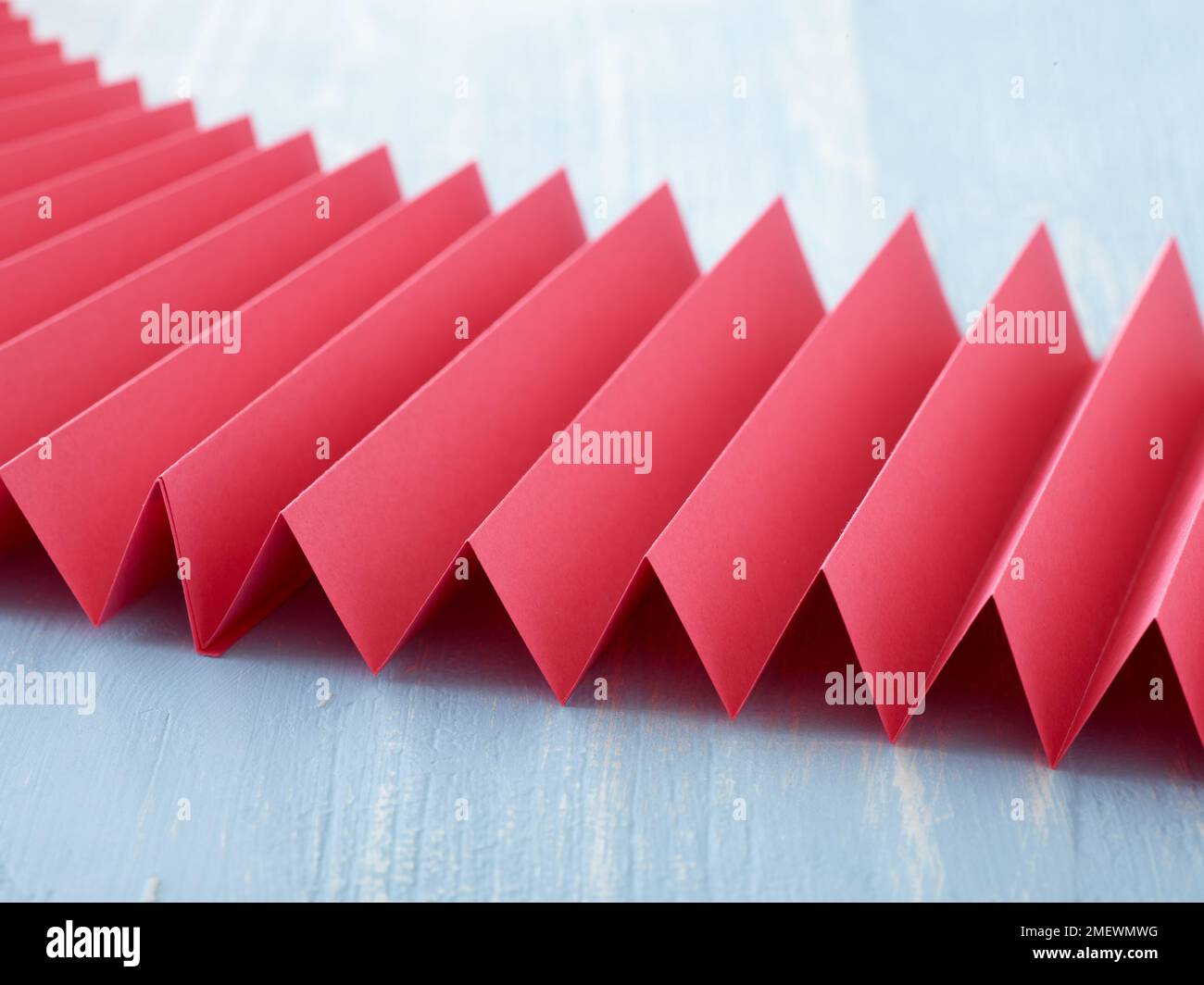 Papercraft Paper fan step 4 Stock Photo - Alamy