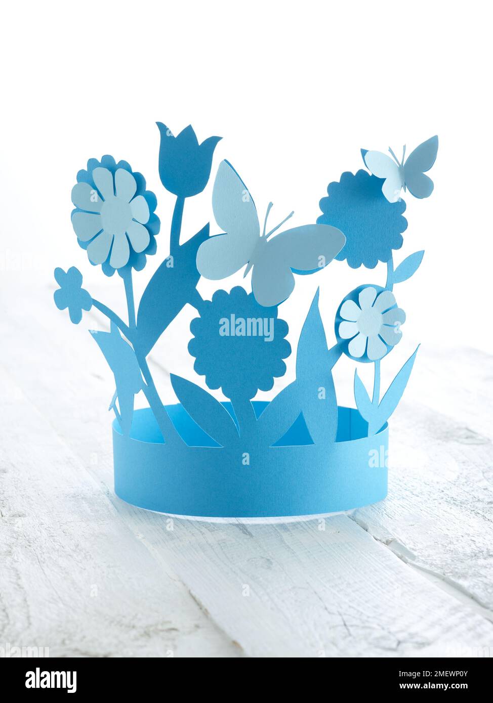 Papercraft Paper crowns Floral Stock Photo - Alamy