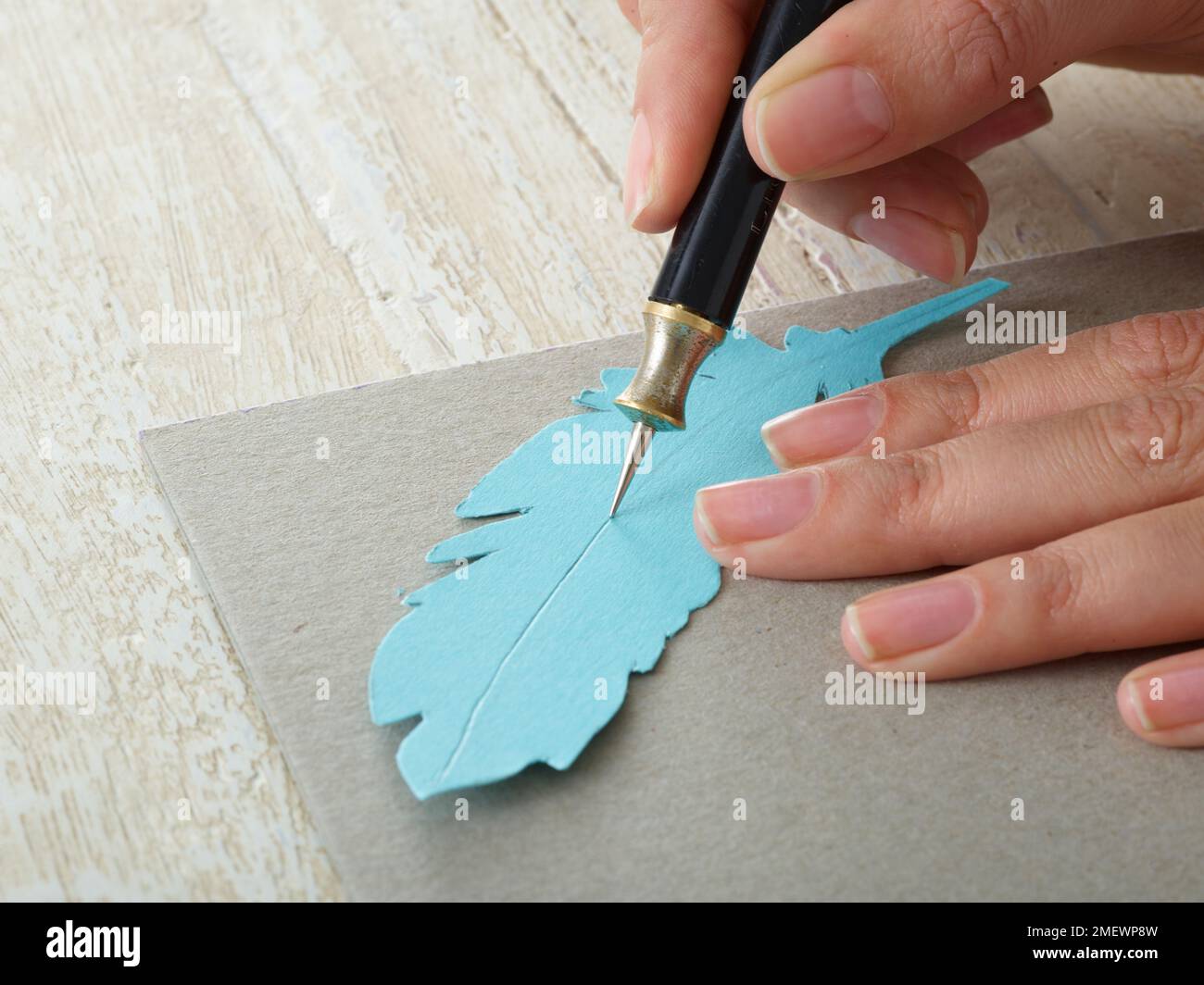 Feather craft hi-res stock photography and images - Alamy