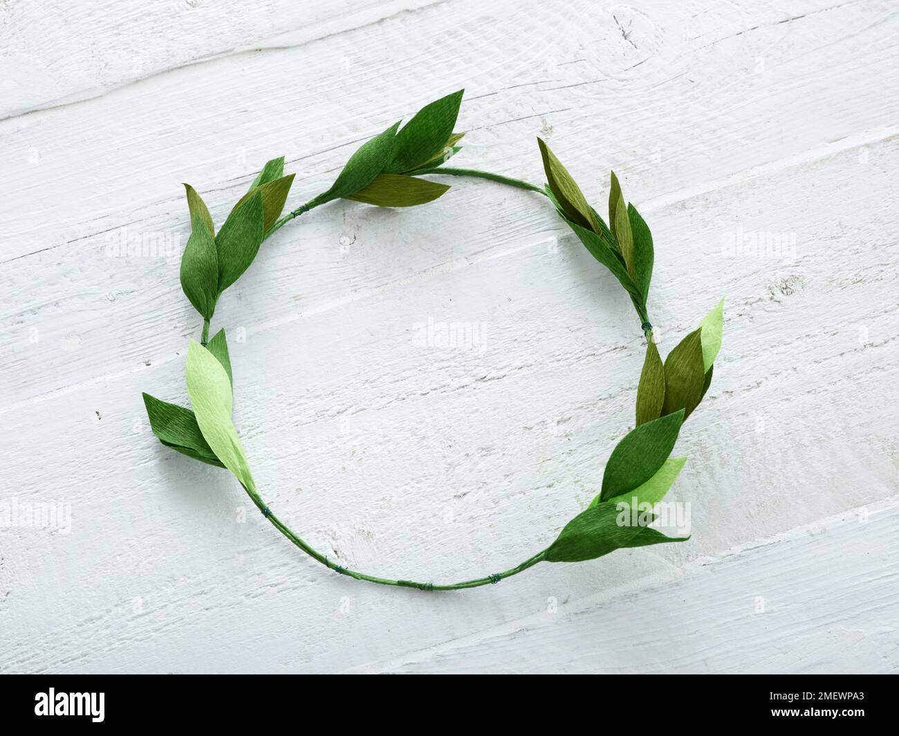 Papercraft Paper festival headdress steps Stock Photo - Alamy