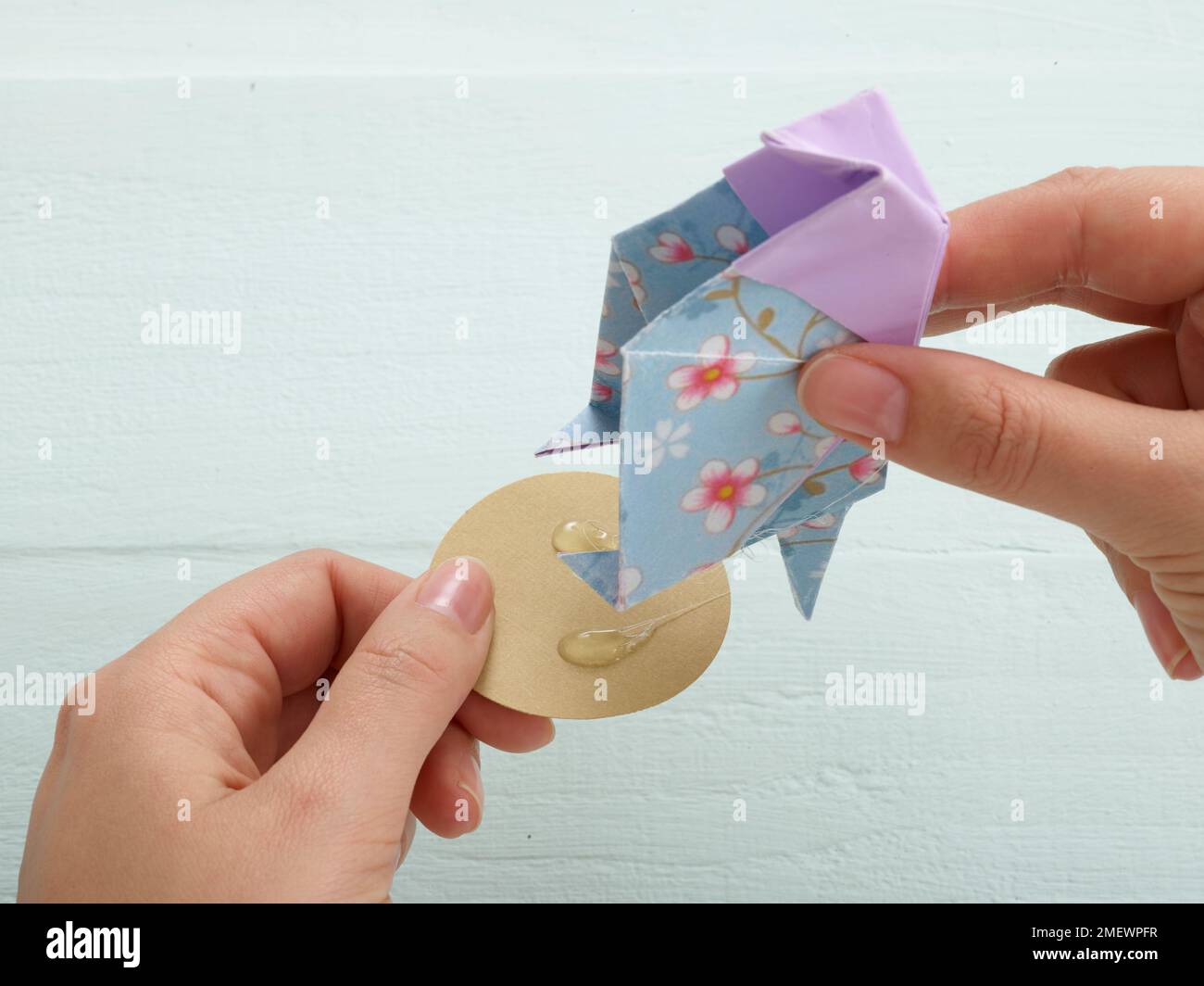 Papercraft origami birds steps Stock Photo - Alamy
