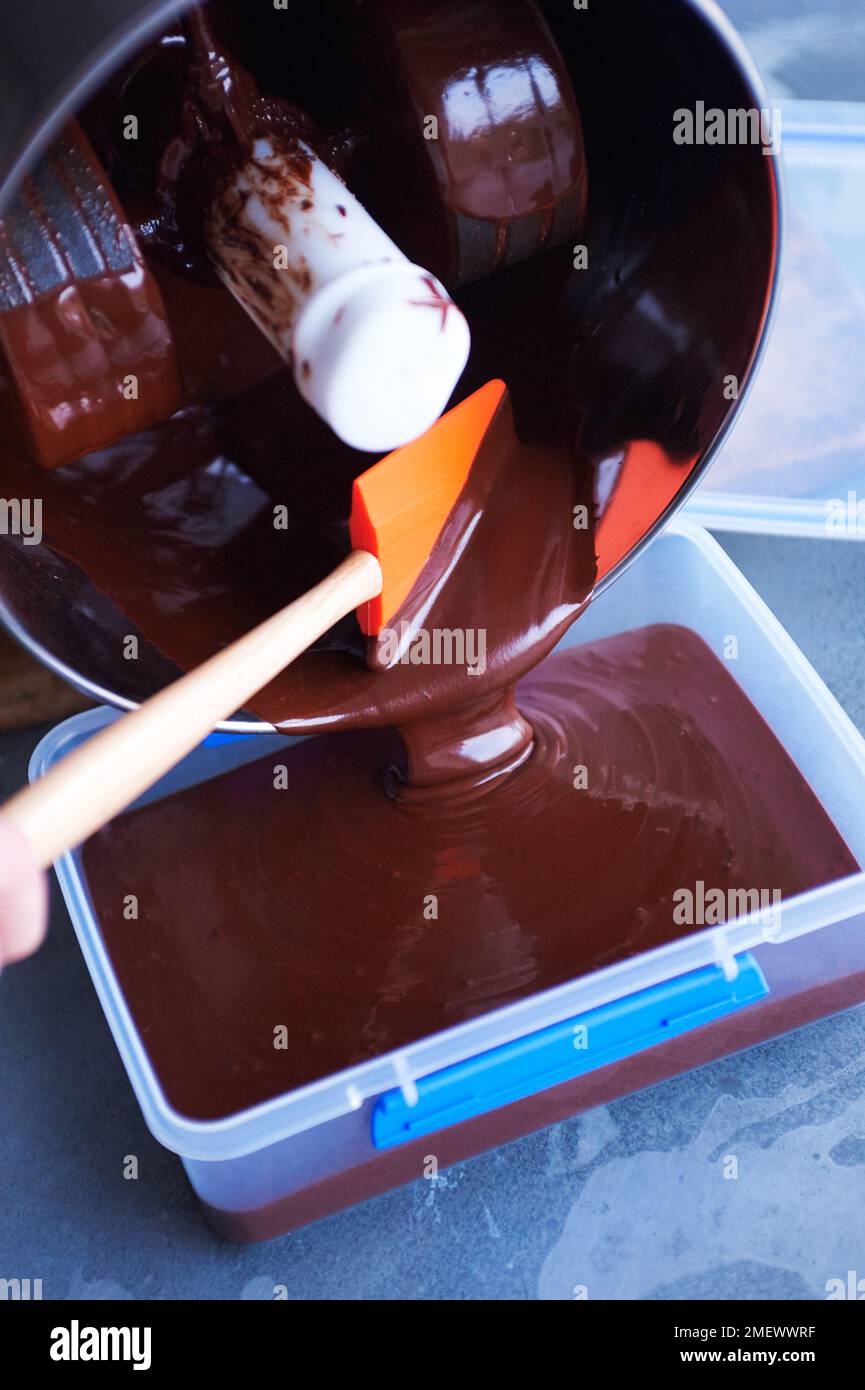Grinding and conching chocolate Stock Photo - Alamy