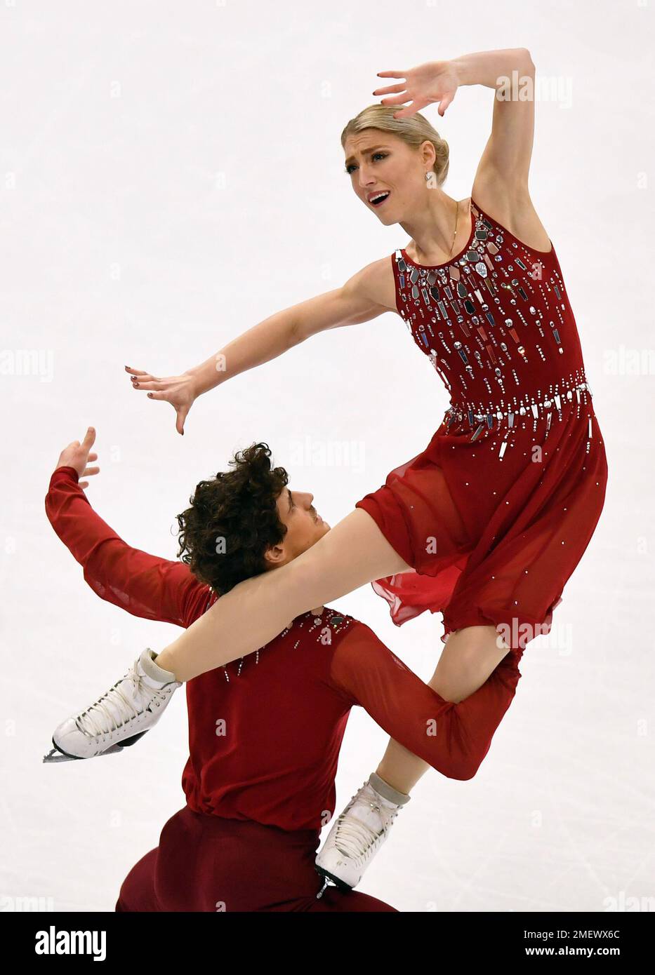 Piper Gilles and Paul Poirier of Canada perform during the Ice Dance ...