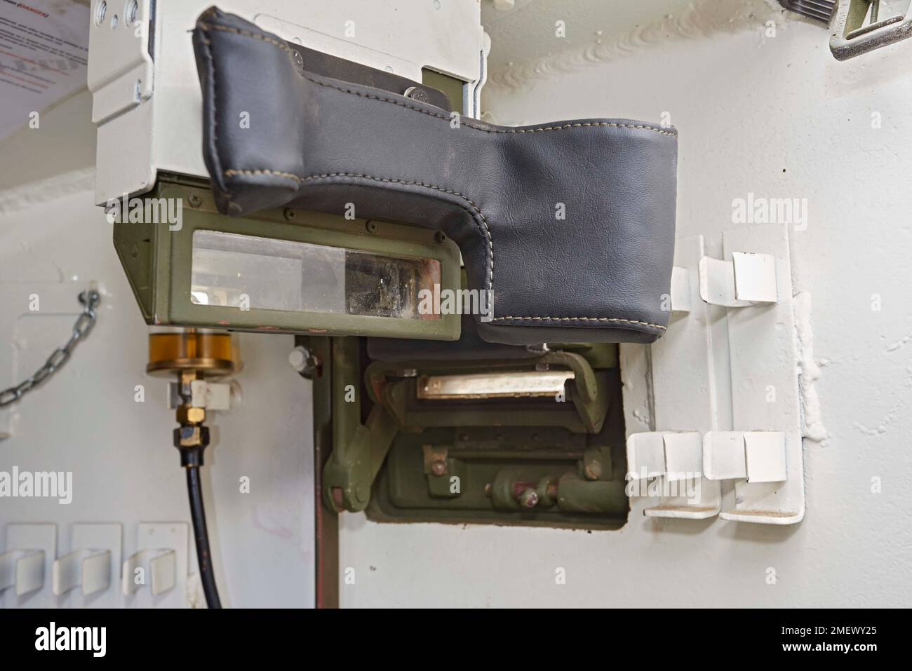M3A1 Stuart Tank, Commander's periscope (front Stock Photo - Alamy