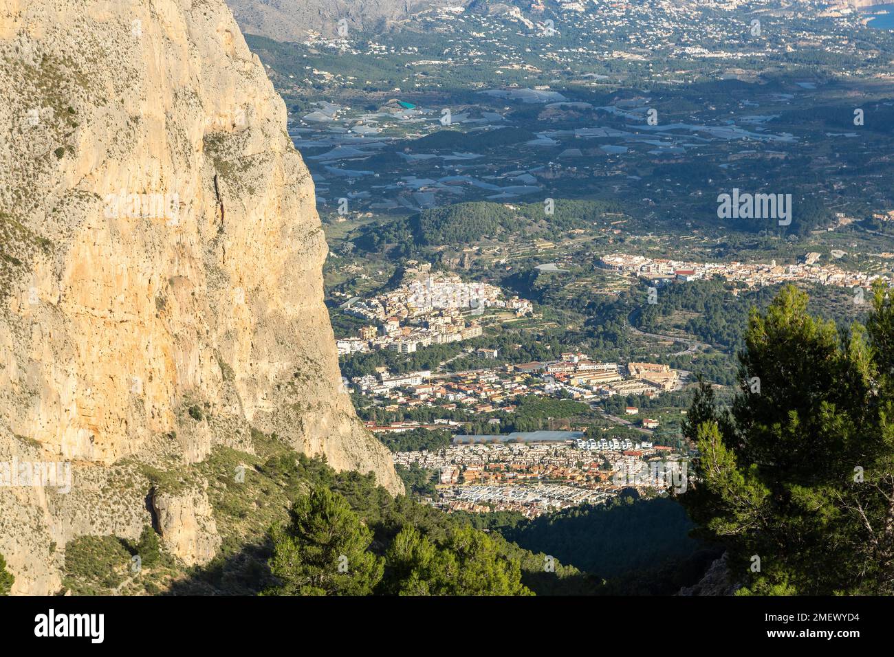 Sleeping lion spain mountain hi-res stock photography and images - Alamy