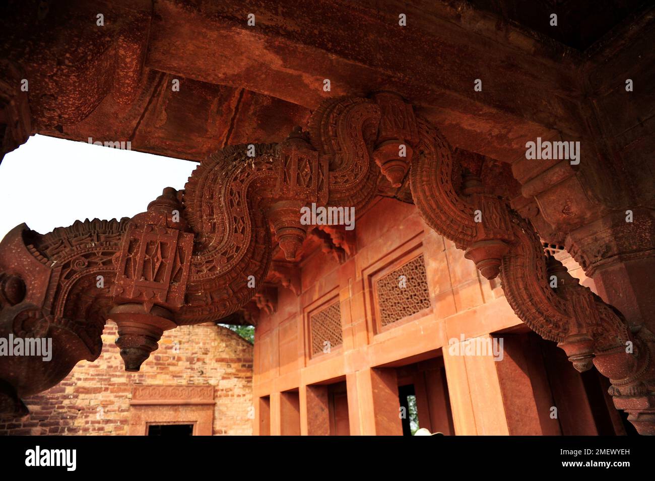 Serpentine ceiling support system in red sandstone at Fathepur Sikri ...