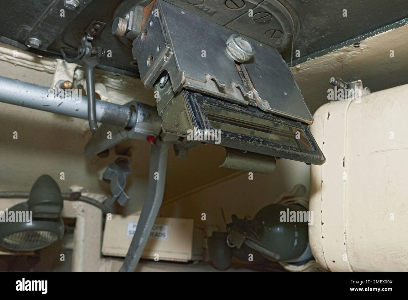 Drivers periscope hi-res stock photography and images - Alamy