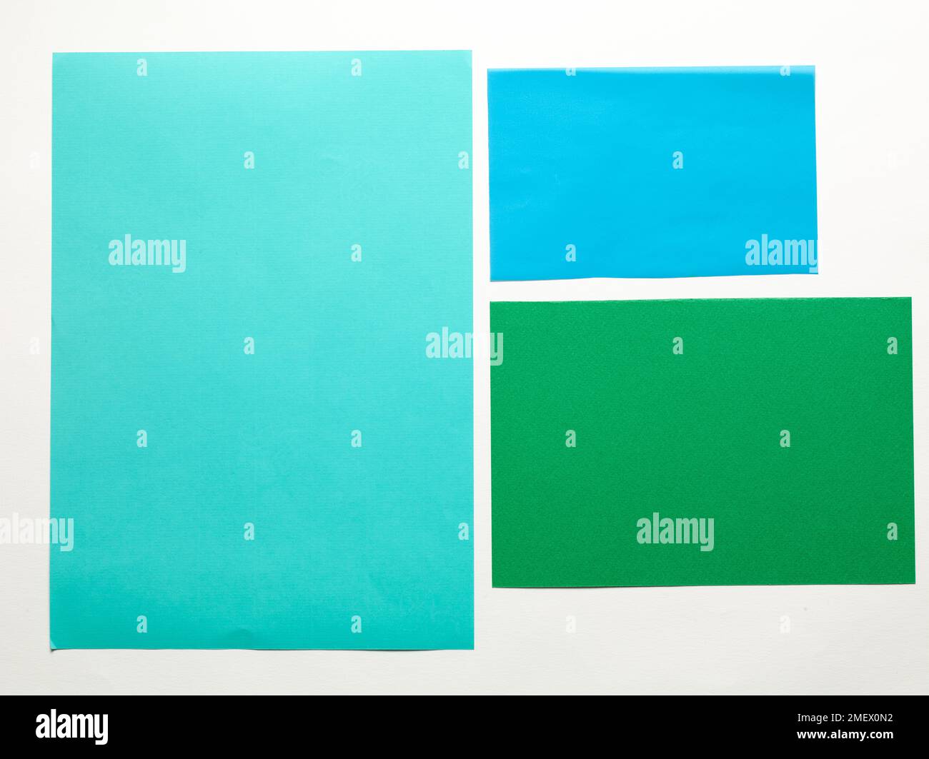 Draw sheet hi-res stock photography and images - Alamy